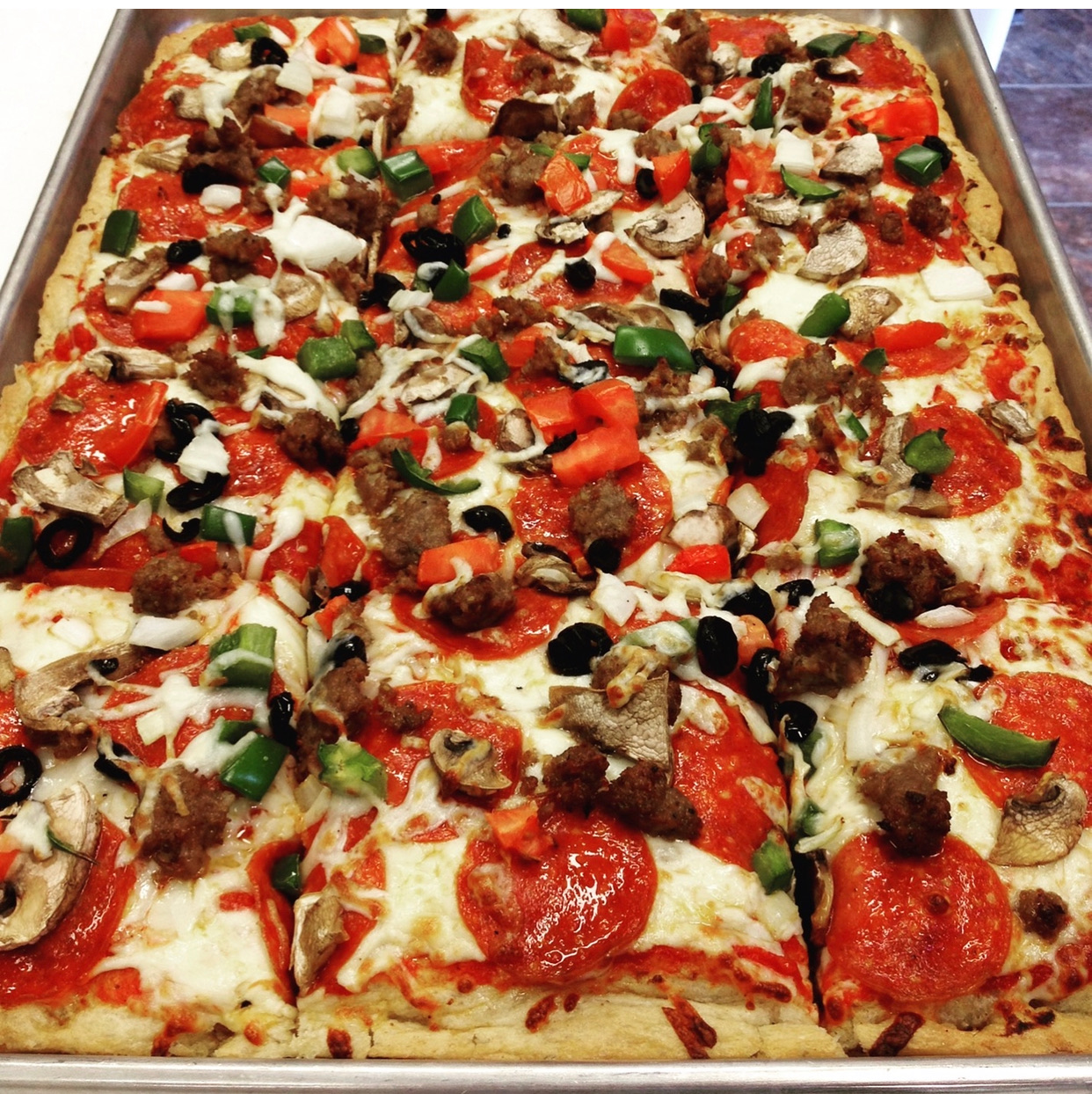 Pi Pizza Co. - Italian Beef Pizza - Medium
